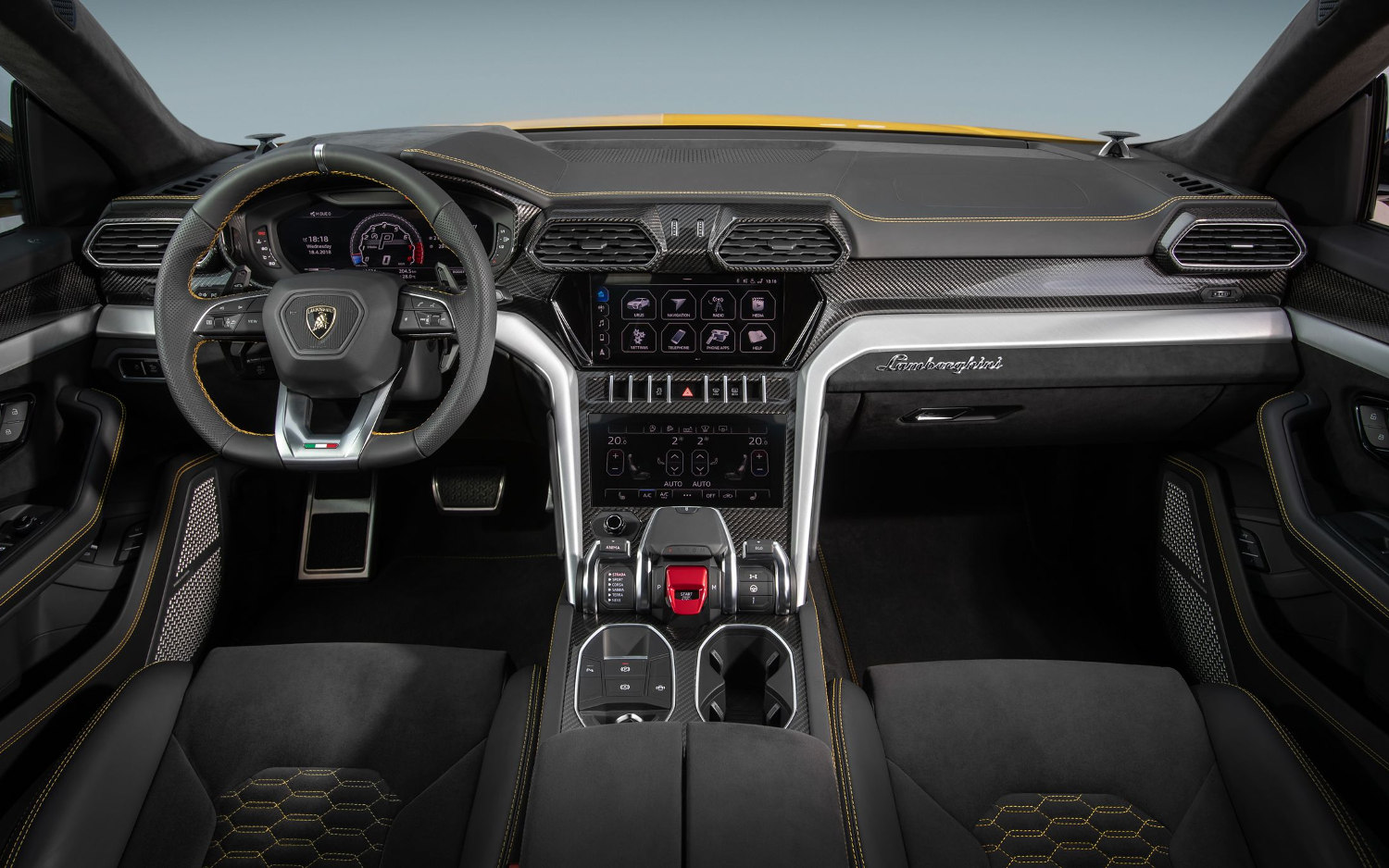 Comparison - Porsche Cayenne E-Hybrid 2019 - vs - Lamborghini Urus 2019 | SUV Drive